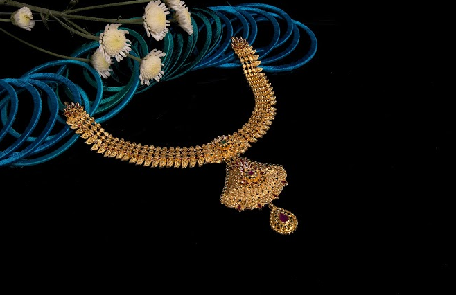 Padmini Haaram in triple layers - Davanam